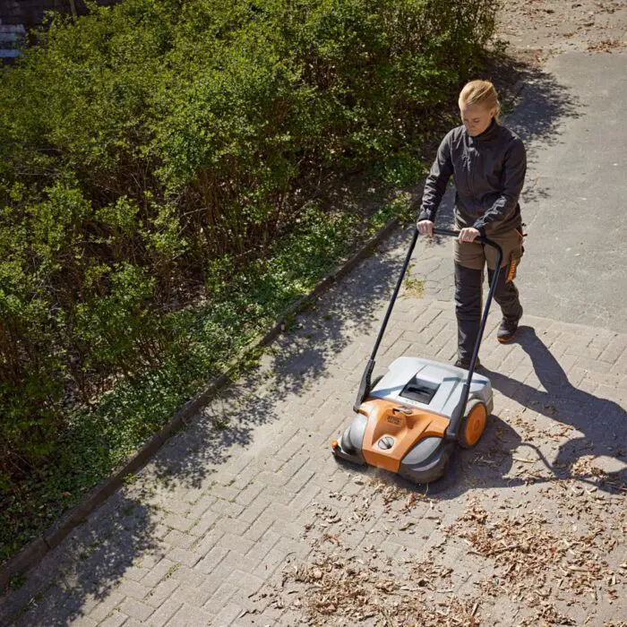 STIHL KGA 770 Cordless Floor Sweeper (Shell Only)
