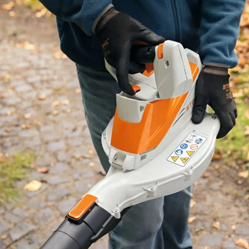 STIHL SHA 56 Cordless Vacuum Shredder and Blower | Blowers
